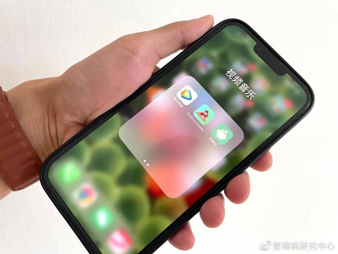 苹果惊现大量色情App！“X哩X哩”竟成小视频网站……_Store_图片_来源
