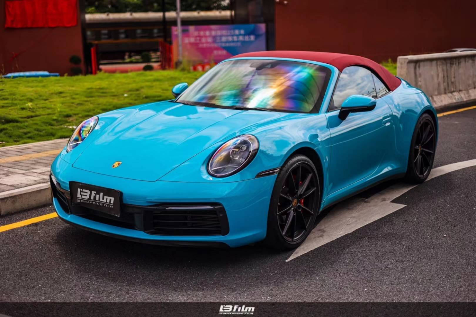 保时捷911-LBFILM改色膜原厂漆迈阿密蓝,在阳光下愈发湛蓝_搜狐汽车_搜狐网