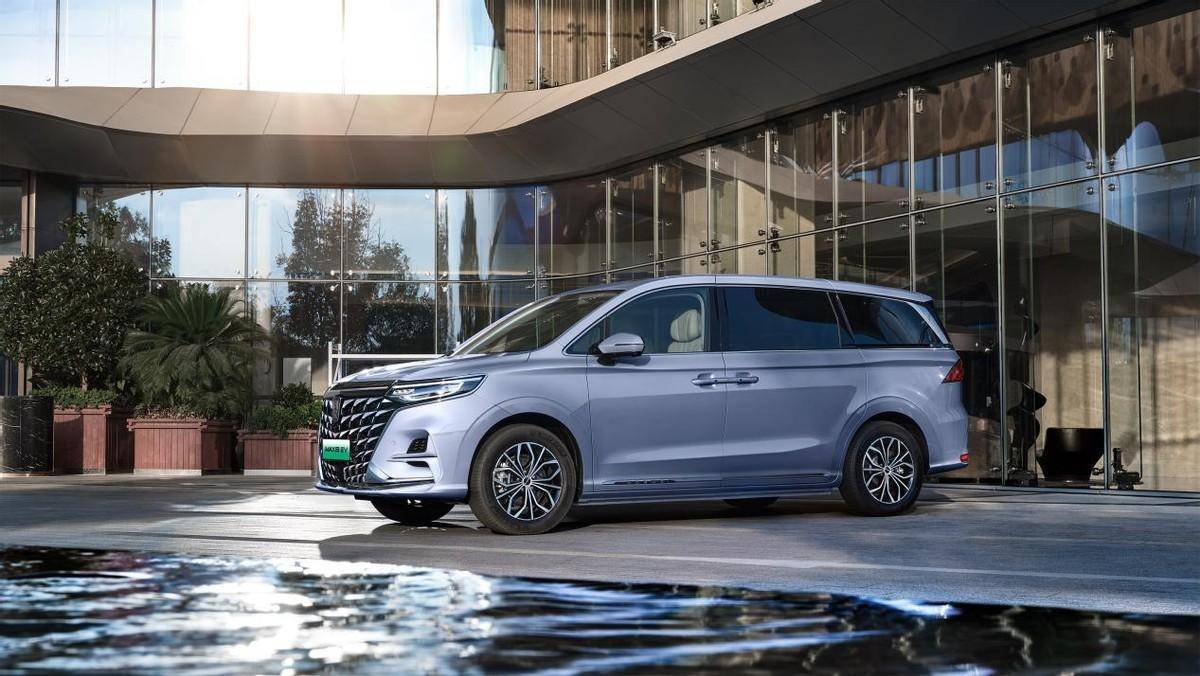 荣威iMAX8 EV起售价25.98万，还要传统燃油MPV？_搜狐汽车_搜狐网