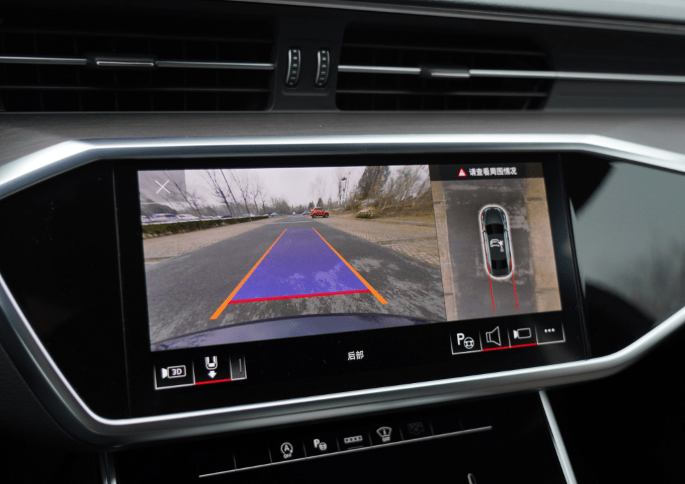 智能激光大灯+3D全景影像，上汽奥迪A7L让年轻人欲罢不能？_搜狐汽车_搜狐网