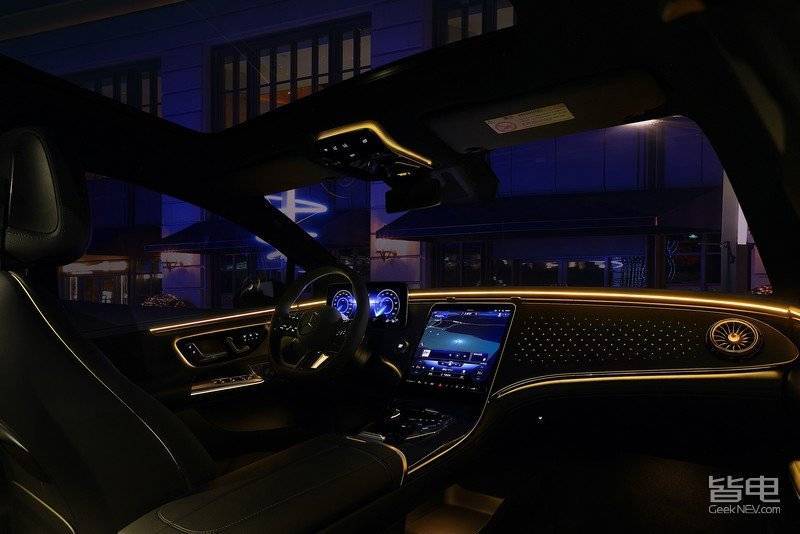 52.8万元起/续航超700km 奔驰EQE正式上市_搜狐汽车_搜狐网