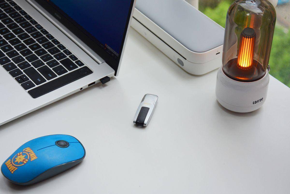 奔驰造型外形炫酷，奥睿科UFSD-C快闪U盘，400M/S不掉速，实测_搜狐汽车_搜狐网