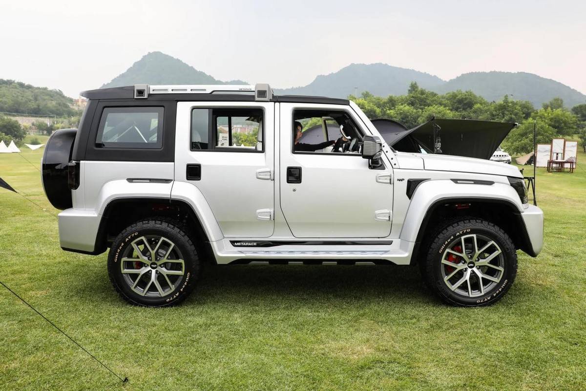 BJ40“终极版”？22.99万起售，全球限量4999台，超及40怎么样？_搜狐汽车_搜狐网