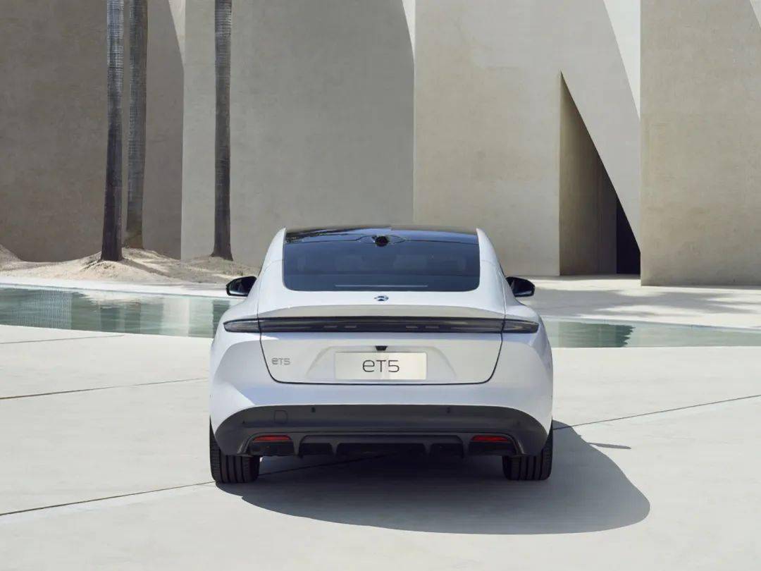 NIO ET5外观&内饰全色实拍来了！_搜狐汽车_搜狐网