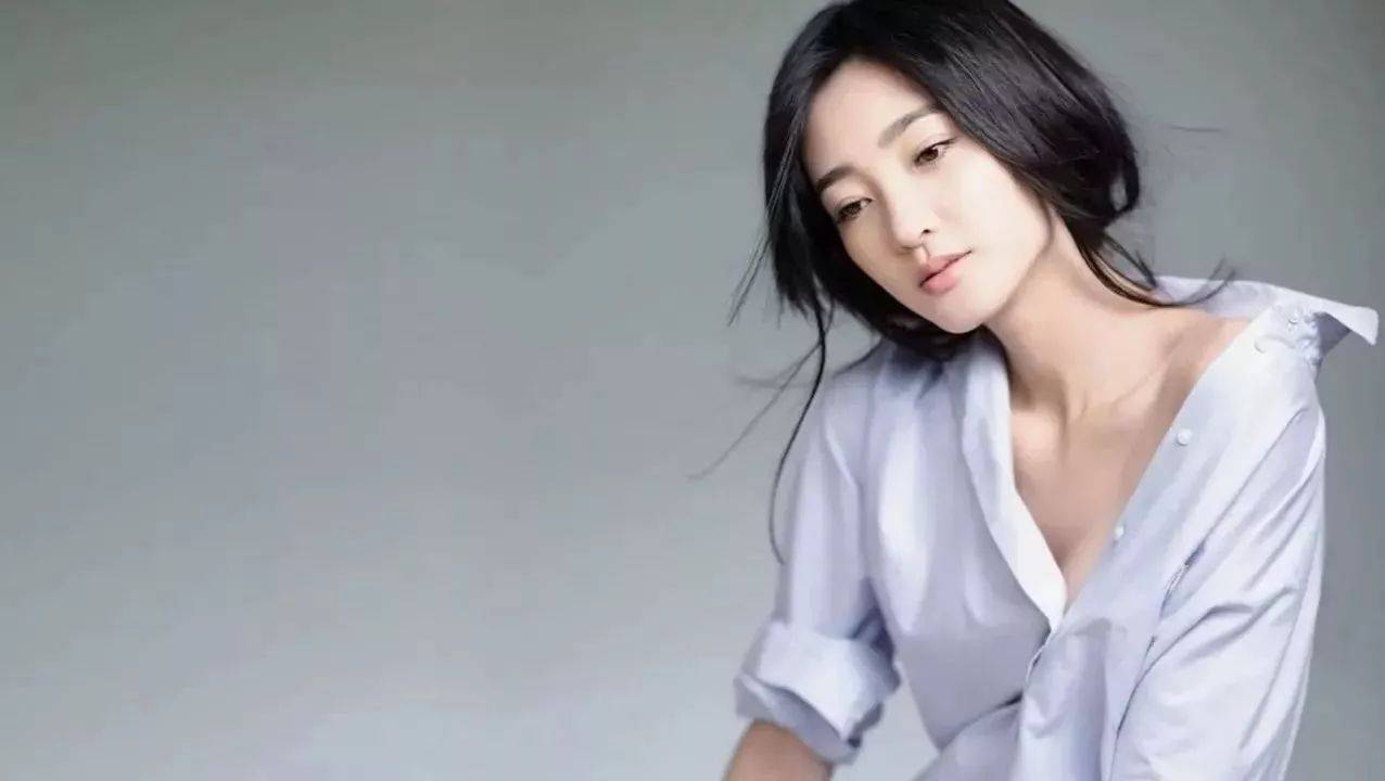 什么才算真的伪素颜?学会这几招做眉眼动人的女生 !眼线化妆时候