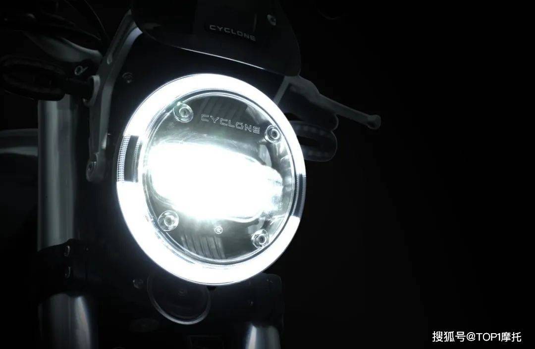 3.68万！赛科龙RE560预售价公布，还有多款40周年纪念版车型_搜狐汽车_搜狐网