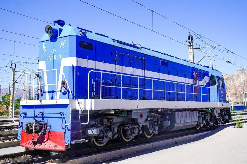 这里的火车能“倒着开”，你见过吗？_搜狐汽车_搜狐网