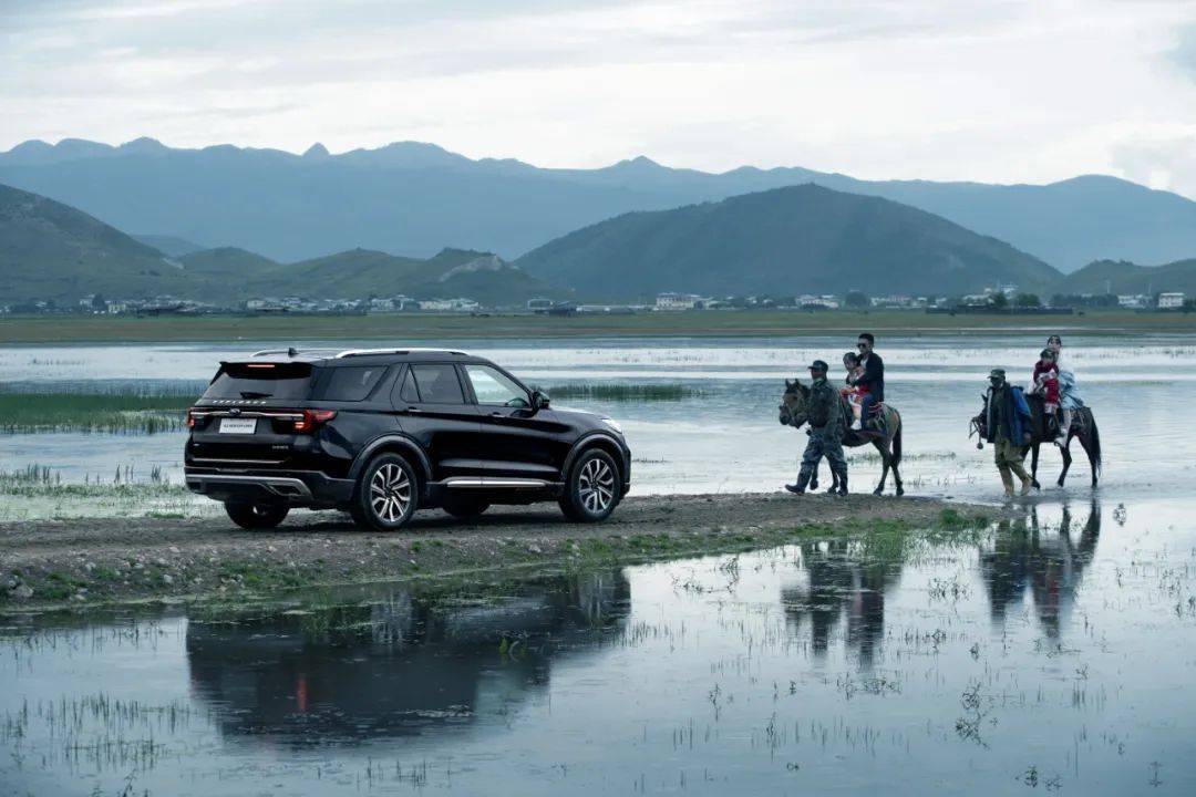 2.3T、10AT、27英寸4K屏，全新福特探险者30.98万元起_搜狐汽车_搜狐网