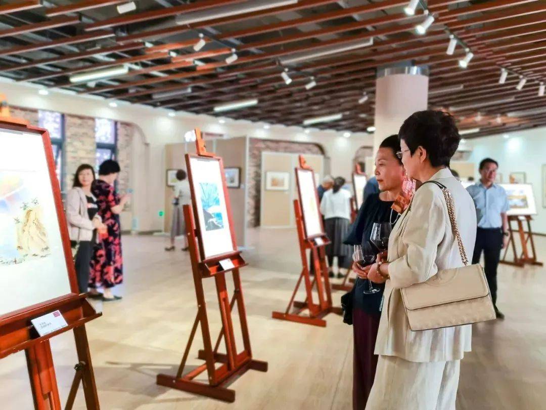逛展丨葡萄酒遇上水彩画，这个画展值得一去！郝林海cm宁夏