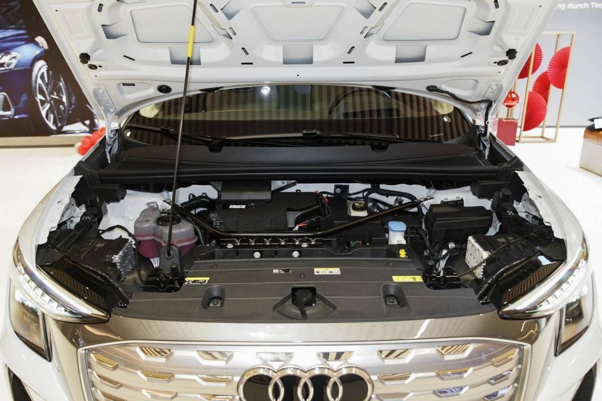 满电可跑560公里，上汽奥迪Q5etron续航安全兼得_搜狐汽车_搜狐网