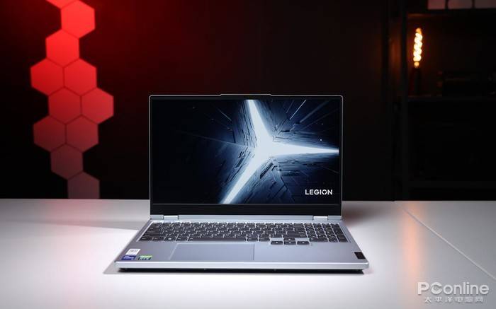 联想拯救者Y7000P 2022体验手记：由此，窥见笔记本的发展_性能_Type-C_成绩