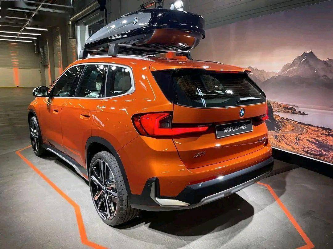 宝马X1“顶配版”曝光，犀利霸气，2.0T混动+8AT，运动气息浓郁_搜狐汽车_搜狐网