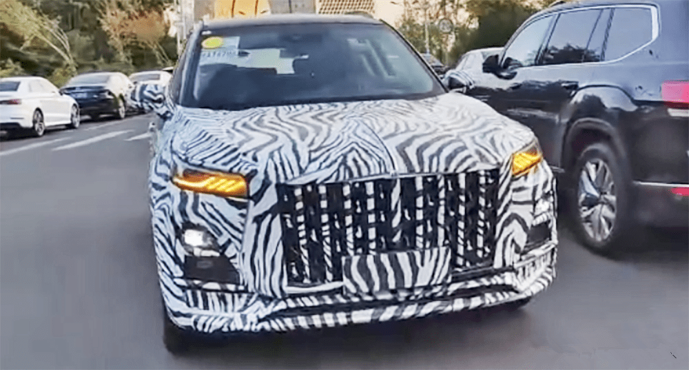 新款红旗HS5实车现身，H9同款前脸更有气势，或换2.0T+8AT