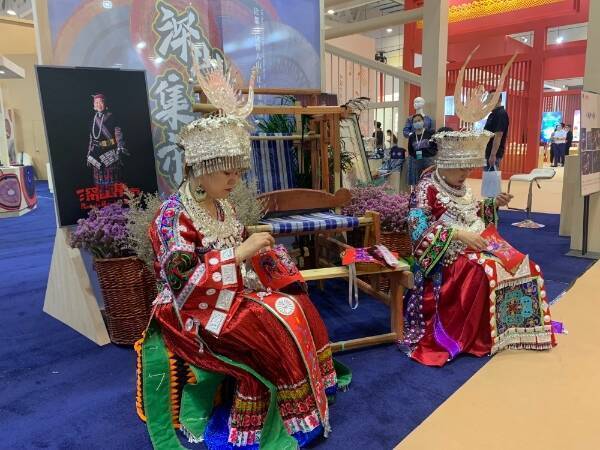 China fairs highlight traditional crafts_The_and_opened