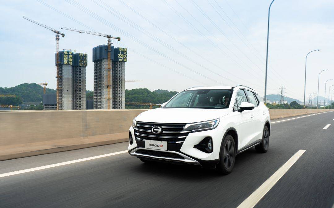 专治选择困难症，全新第三代荣威RX5对比传祺GS4，赢麻了呀！_搜狐汽车_搜狐网