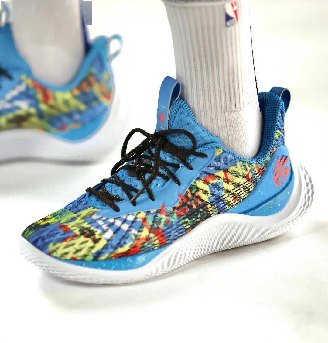 球鞋新鲜事：CJ2首秀！_Curry_造型_方面