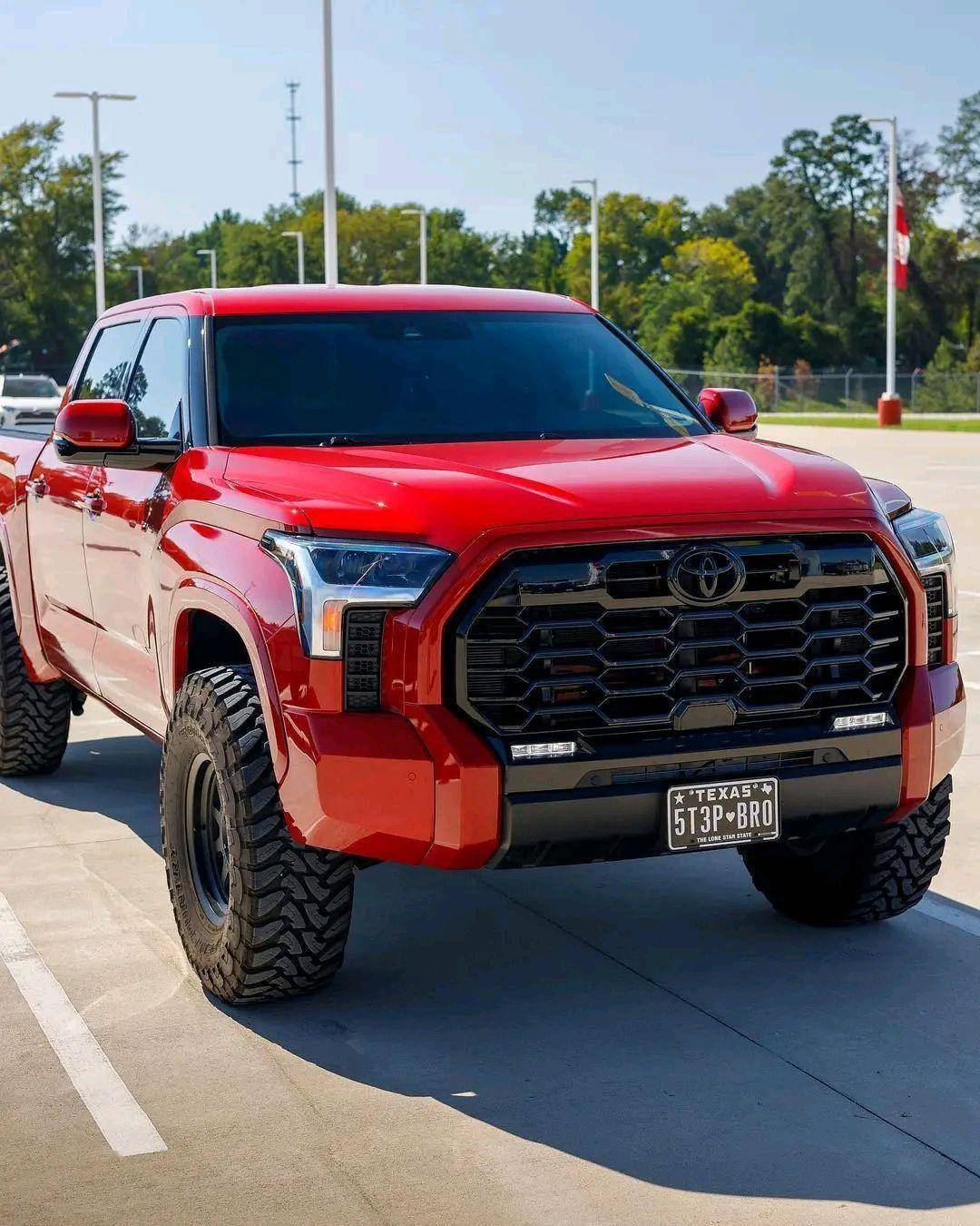 丰田放出“王炸”，新版坦途来袭，3.5T混动引擎+10AT，时尚霸气_搜狐汽车_搜狐网