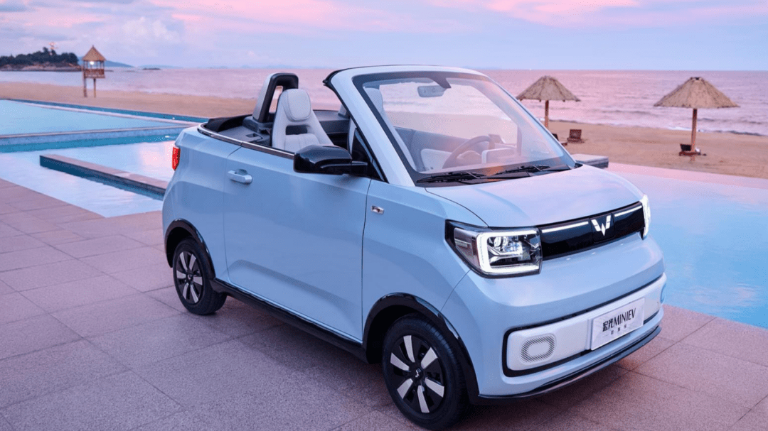 宏光MINIEV敞篷版卖9.99万？对不起，十万块我选择奔驰！_搜狐汽车_搜狐网