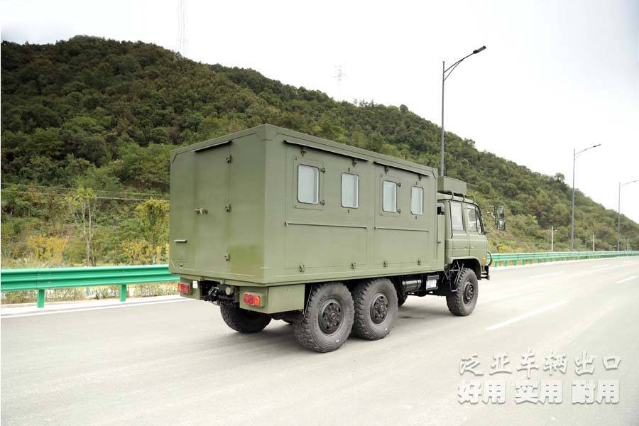 快来看这辆超级帅气的东风六驱EQ2102双排方舱厢式车_搜狐汽车_搜狐网