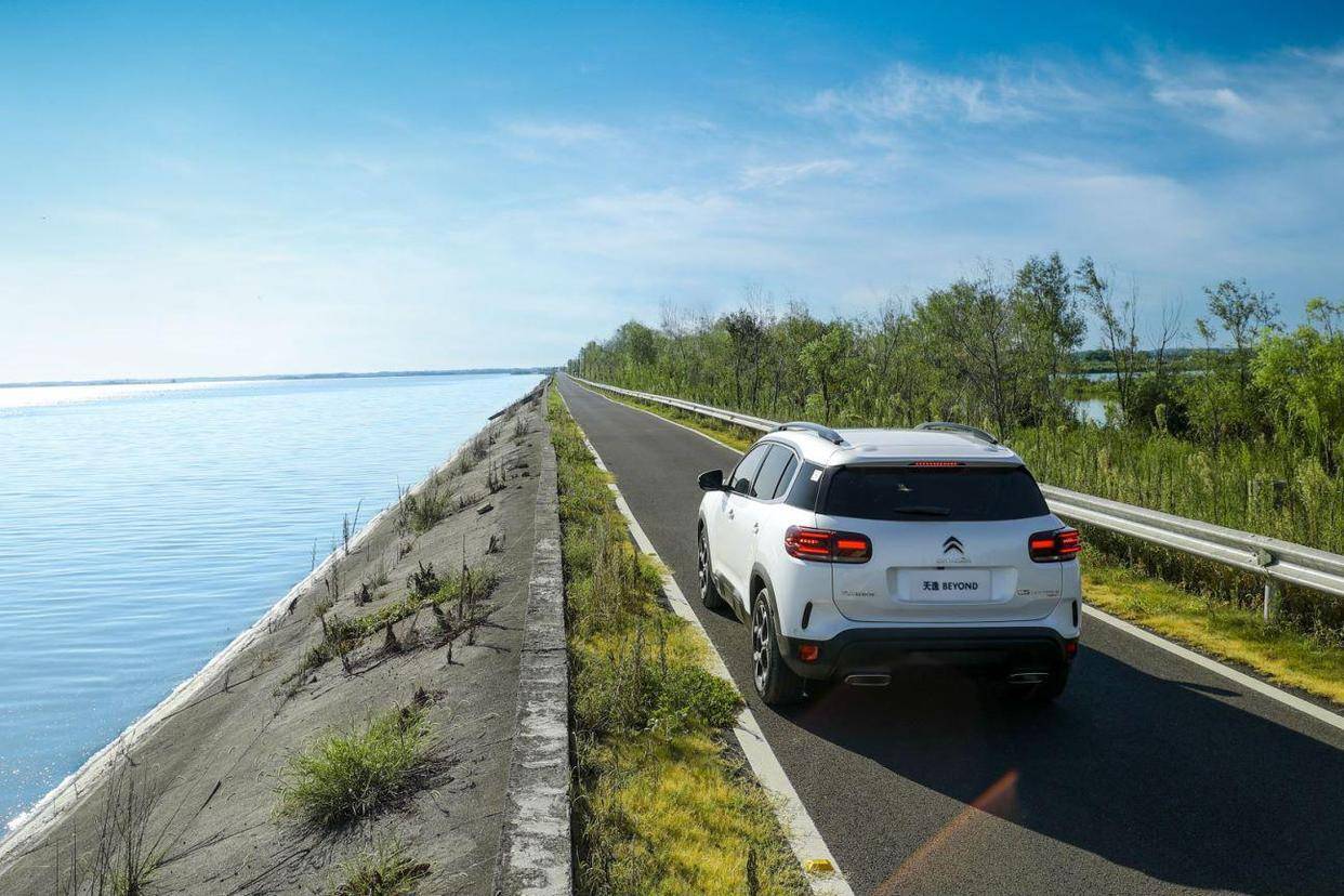 喜欢过CRV，试驾过荣放，最终却选了它，标配8AT+液压底盘，真香_搜狐汽车_搜狐网