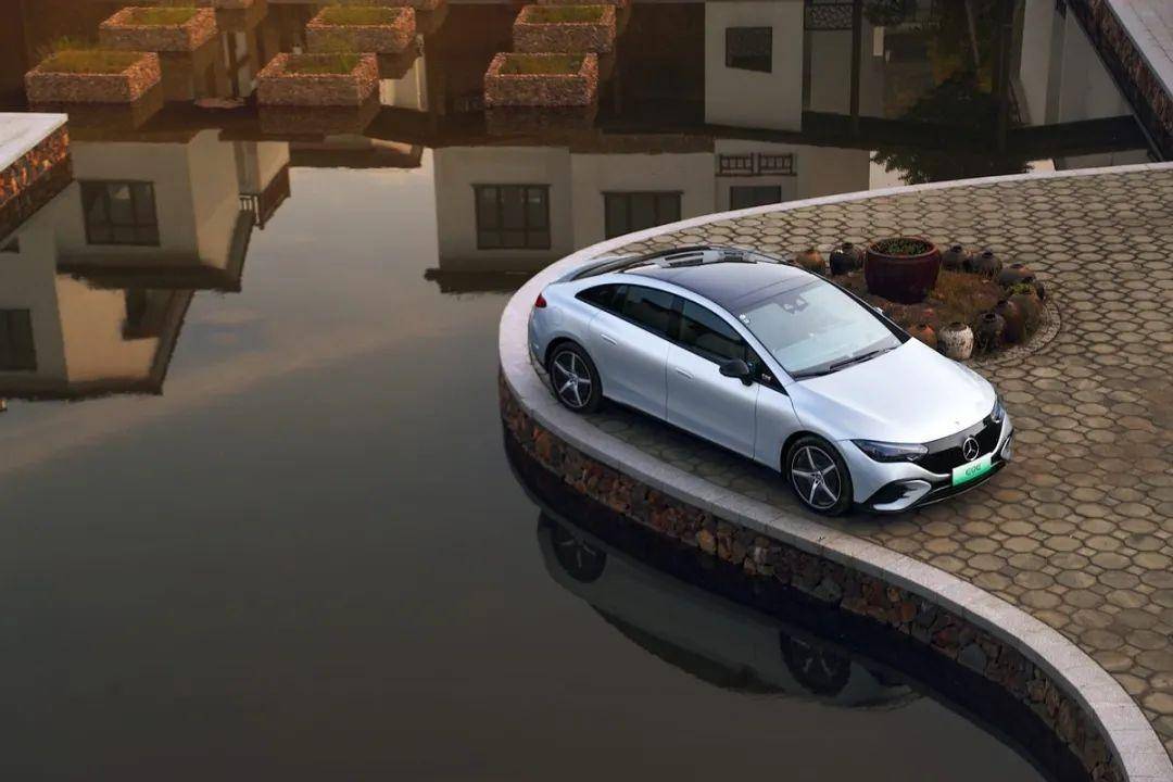 BBA加速电气化转型，北京奔驰EQE能否成为50万级标杆？_搜狐汽车_搜狐网