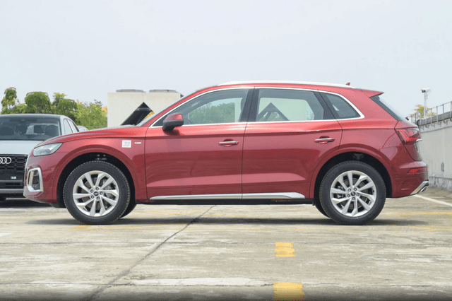 41.76万起，配2.0T+7DCT，外观运动的奥迪Q5L还是奶爸们选择吗？_搜狐汽车_搜狐网