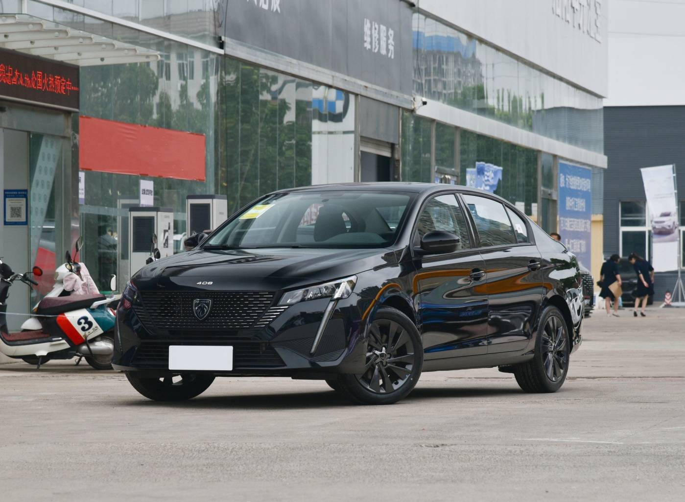 22款标致408入门款只要10万，性价比如何？看完你就明白了_搜狐汽车_搜狐网