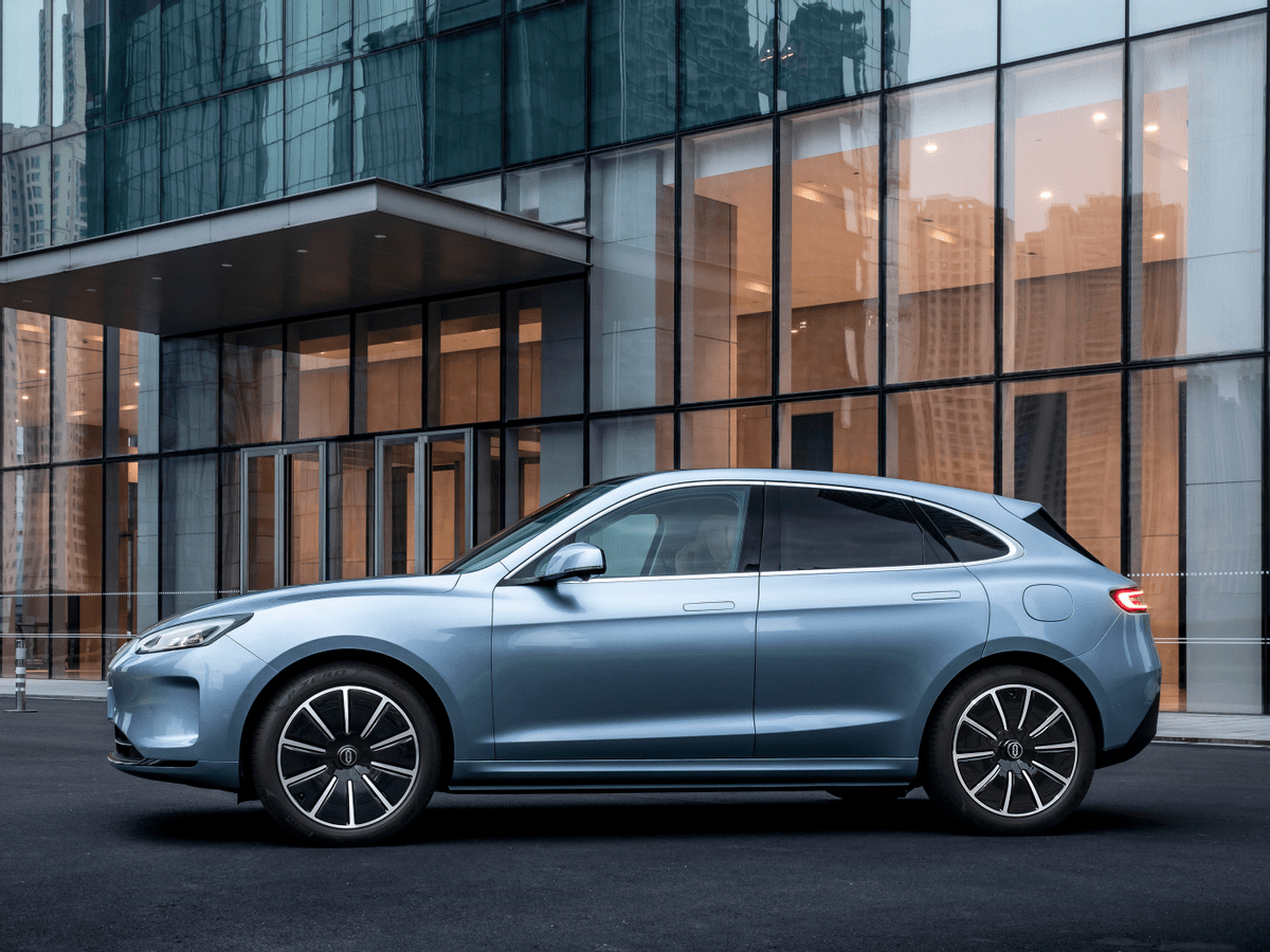 相比奔驰EQC，问界M5 EV更受家庭用户青睐？_搜狐汽车_搜狐网