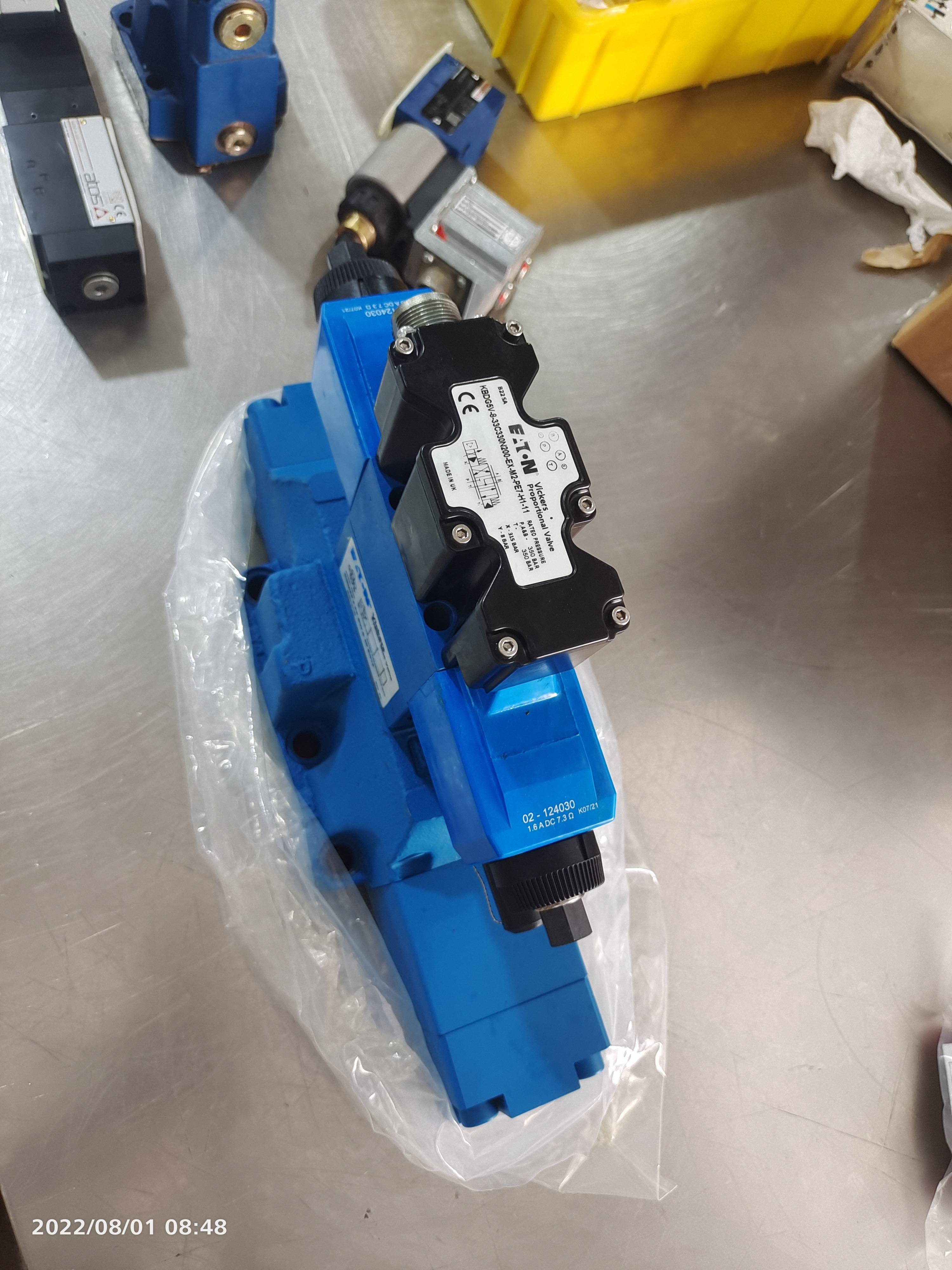KBDG5V-8-33C330N200-EX-M2-PE7-H1-11伊顿威格士比例阀 - 液压汇