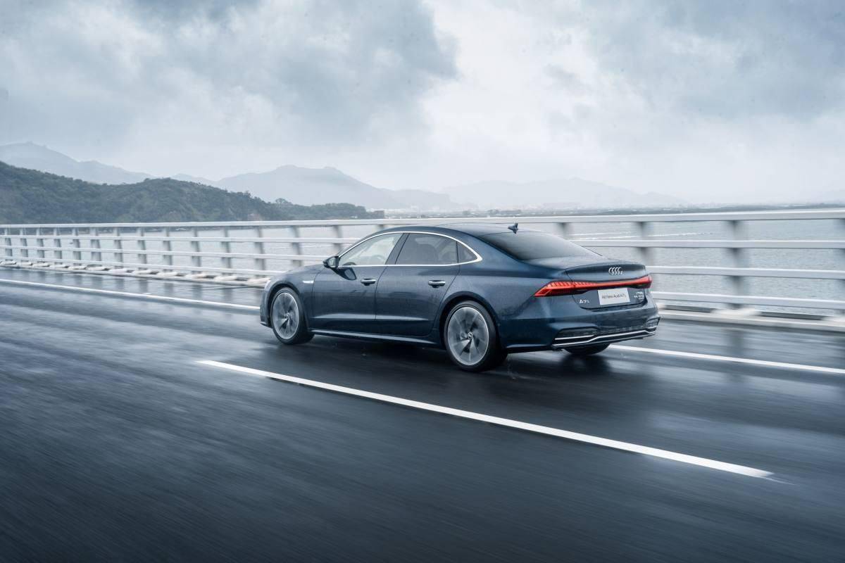 智能科技与人性化设计加持，上汽奥迪A7L刻画独到的豪华质感_搜狐汽车_搜狐网