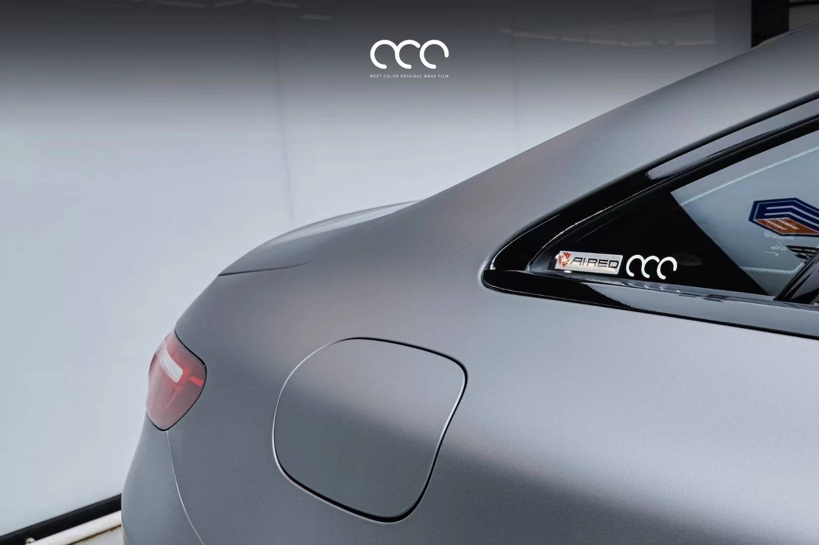 奔驰E53漫彩改色膜PET山灰，优雅神秘之感_搜狐汽车_搜狐网