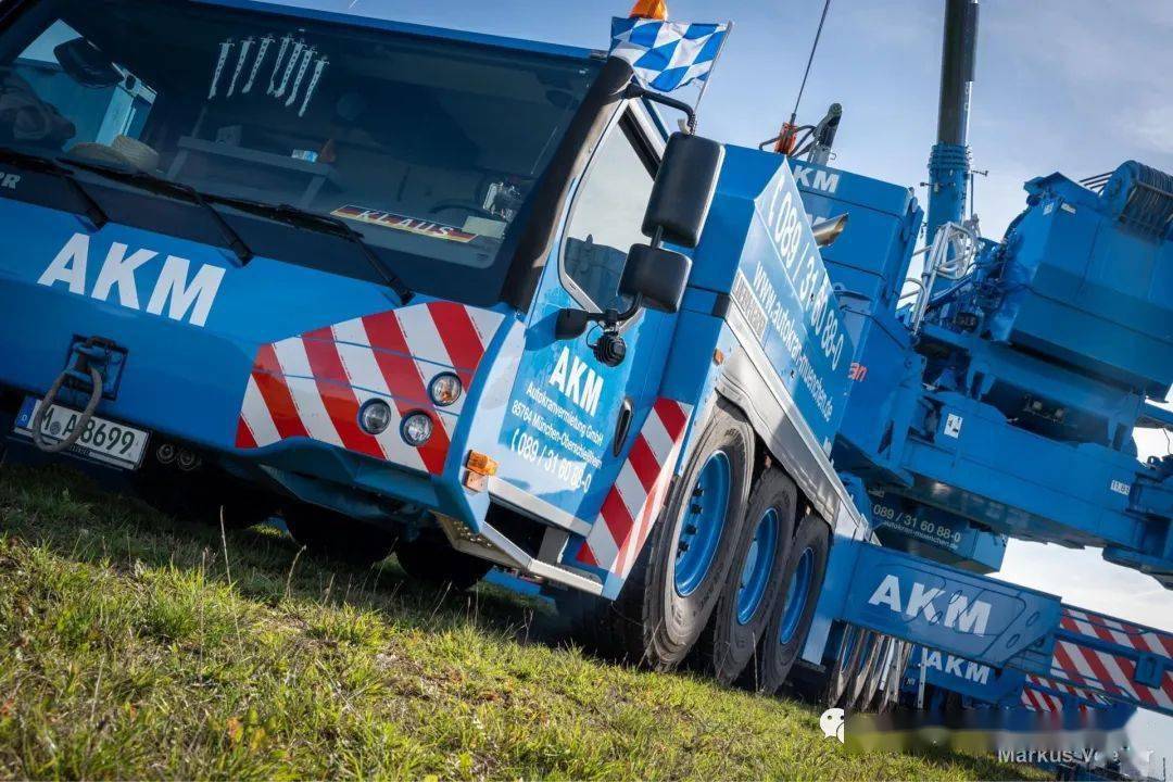 赏心悦目的起重美图，利勃海尔 LTM1650 AKM 吊装 Vestas 风机_搜狐汽车_搜狐网