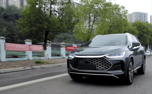 摩卡DHT-PHEV和唐DM-p谁是30万级节油先锋？一文秒懂_搜狐汽车_搜狐网