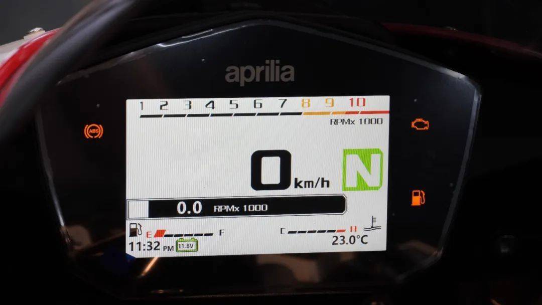 22980元，阿普利亚的入门仿赛GPR 250R 车型展示_搜狐汽车_搜狐网