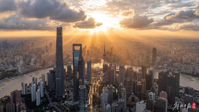 “陆家嘴白领中午吃什么”，为何能成为社交平台热门话题？_文化_上海市_城市