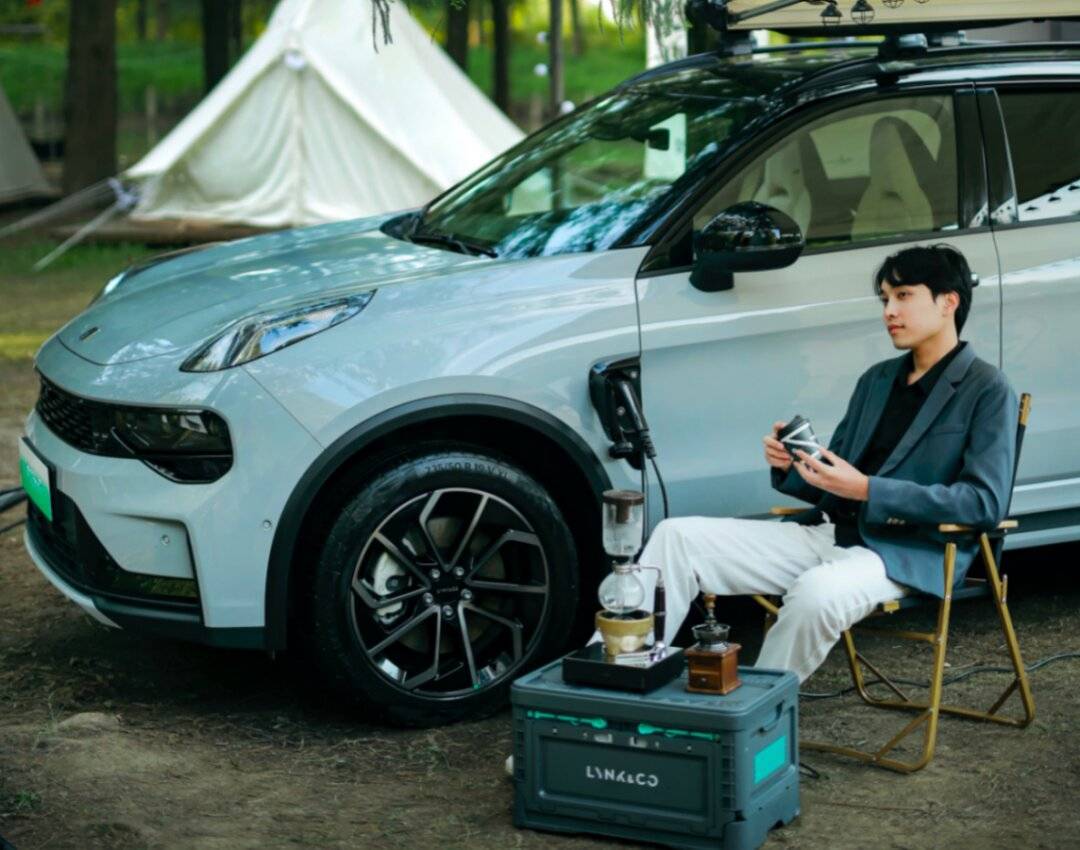 “挑战惯例”急先锋，领克01 EM-P刷新插电混动价值标杆_搜狐汽车_搜狐网