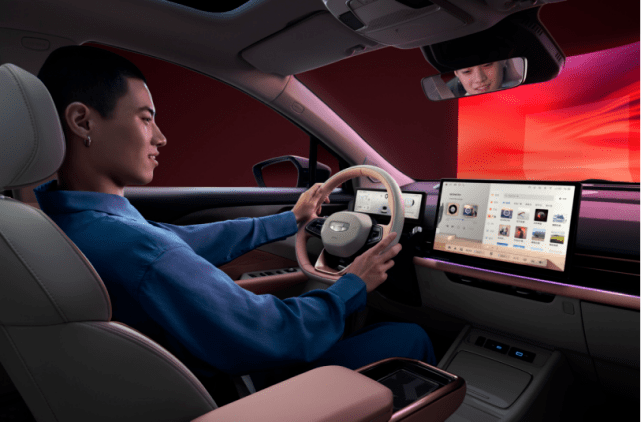 华为鸿蒙车机加持！标配L2级智驾辅助，几何G6/M6售14.98万元起_搜狐汽车_搜狐网