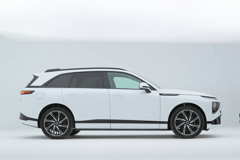 等等L7还是现在买G9？“蔚小理”大五座SUV怎么选？_搜狐汽车_搜狐网