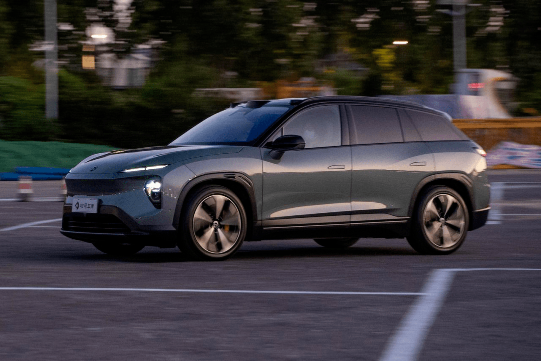 蔚来最均衡的产品？全面解读 ES7 ｜ 42Test_搜狐汽车_搜狐网