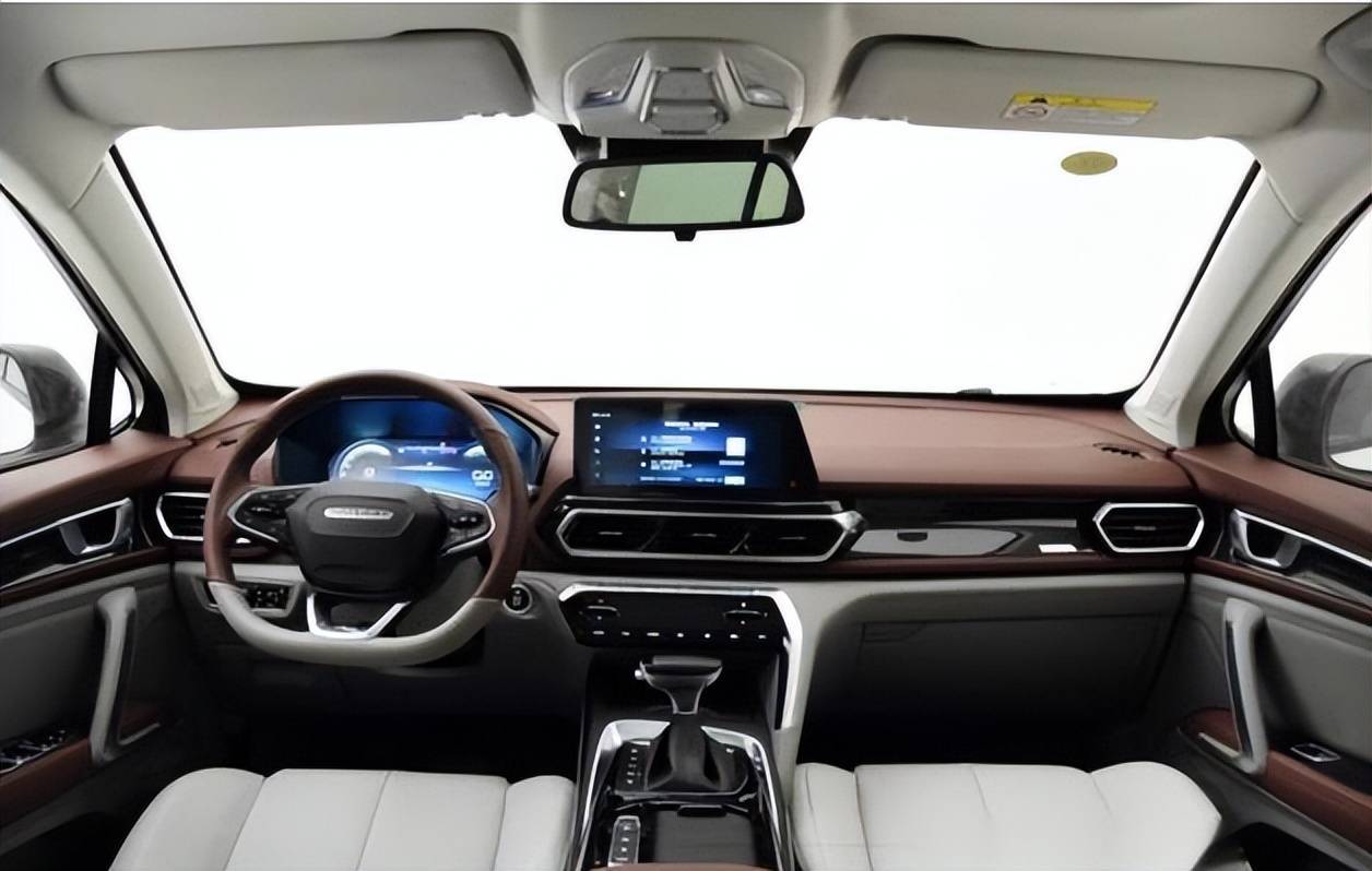 年轻人会选择长安CS35 PLUS还是新宝骏RS-3_搜狐汽车_搜狐网