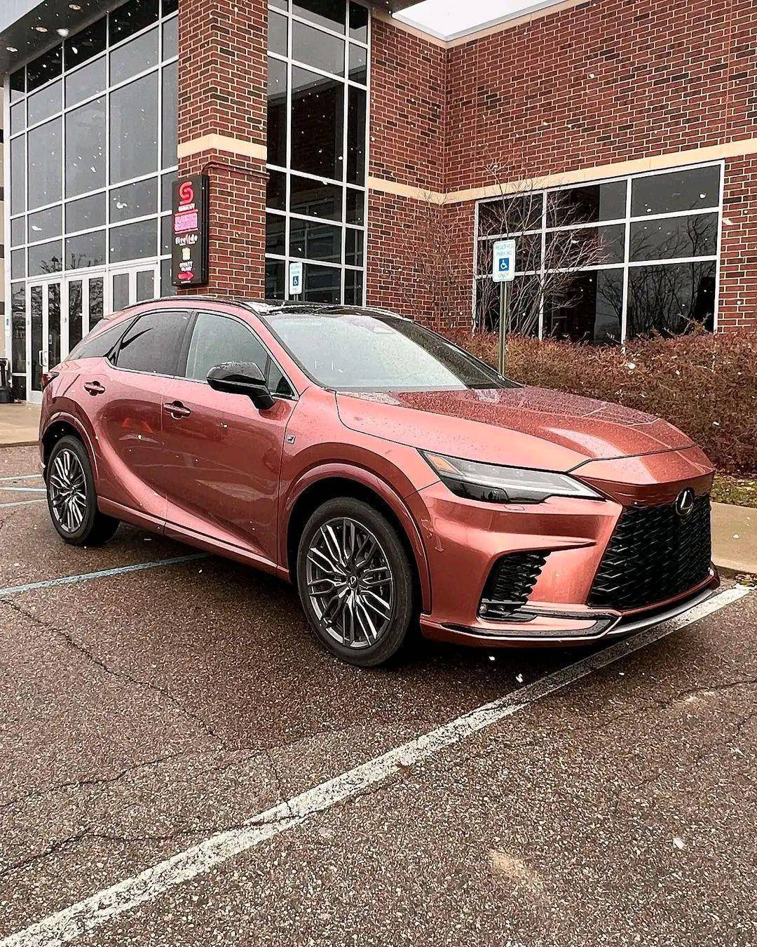 雷克萨斯亮出“王牌”，新款RX“焕然一新”，最快年内开售，帅气_搜狐汽车_搜狐网