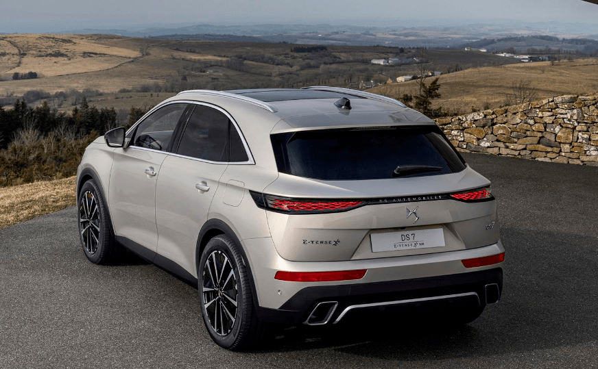 要浪漫or要实用？DS7蒙马特十周年臻藏版对比本田CR-V_搜狐汽车_搜狐网