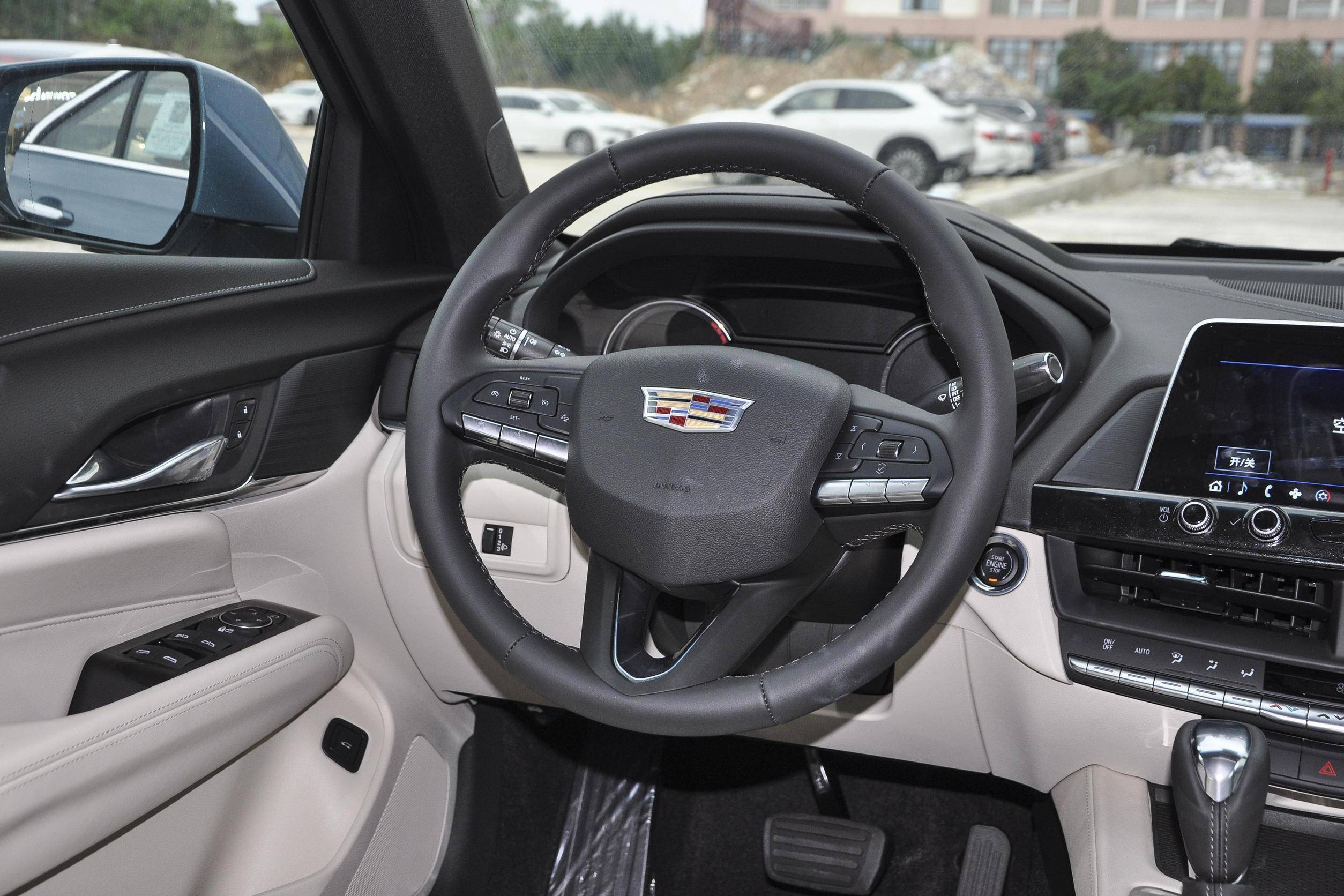 凯迪拉克CT4：1.5T有211匹马力，纵置后驱+8AT，值不值得购买？_搜狐汽车_搜狐网