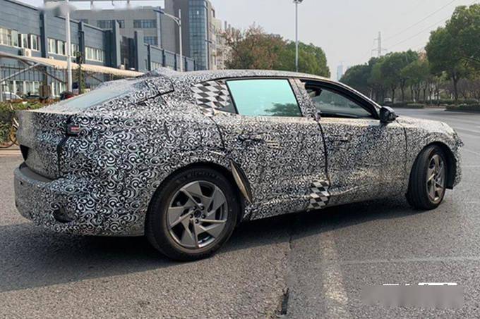 标致408X配置曝光！推3款车型 比凡尔赛C5 X更帅_搜狐汽车_搜狐网