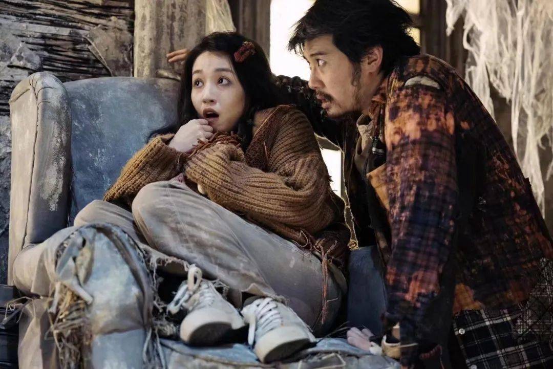 “人生哪有不发疯？不过硬撑罢了！”_戏剧_观众_作品