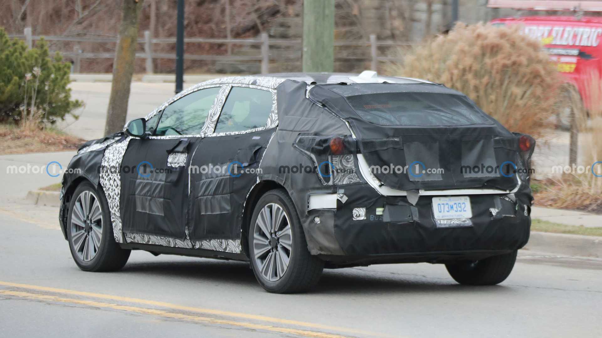 忠实概念设计，纯电跨界轿跑，别克Electra E4谍照曝光_搜狐汽车_搜狐网