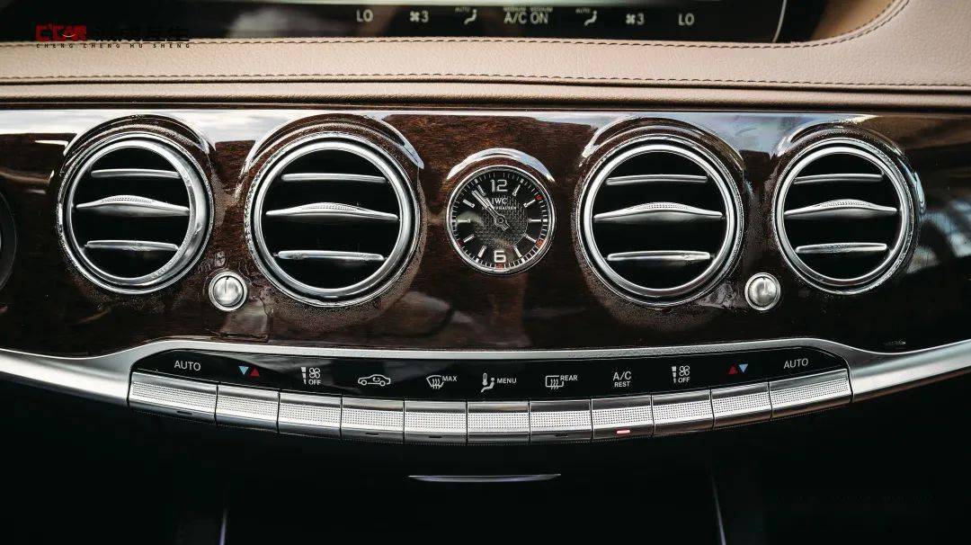 豪华D级轿车，开上它想低调都难，仅60多万，太值了！【奔驰S级 S320L 臻藏版】_搜狐汽车_搜狐网