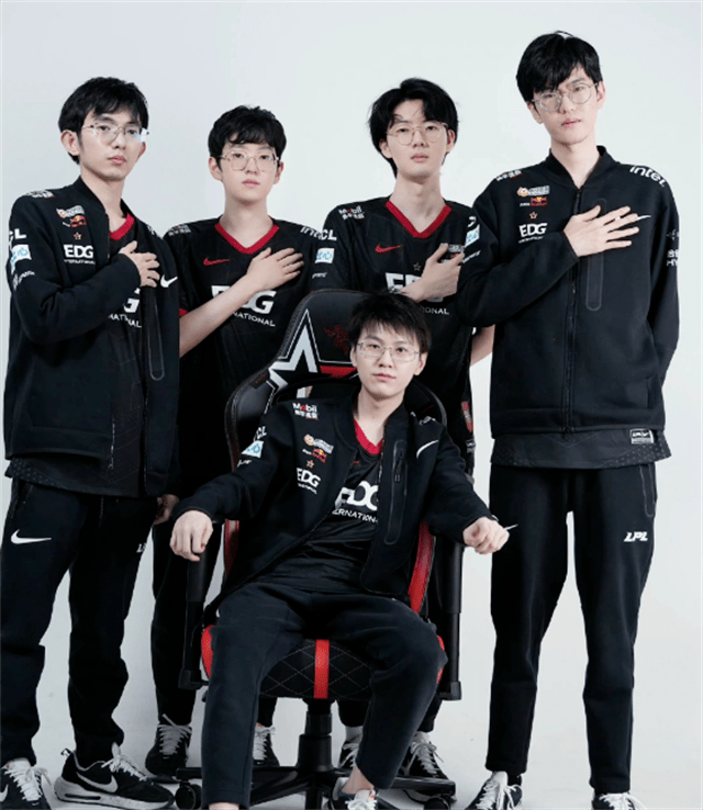 EDG没让厂长去S11，那年对他来说很失败？_选手_meiko_比赛