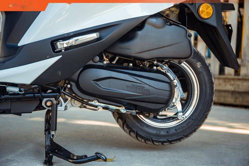 万元上下优选都市踏板 五羊-本田NCR125测评_搜狐汽车_搜狐网