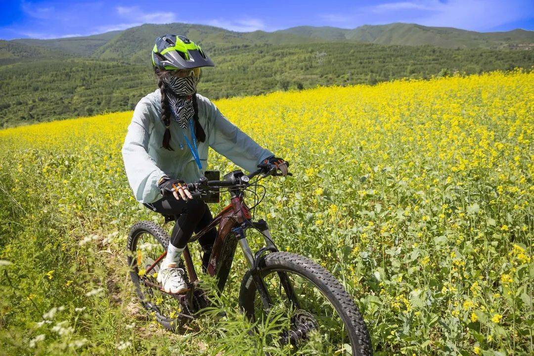 e⁺Cycling助力美好的生活-E骑玩山林_搜狐汽车_搜狐网